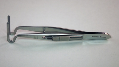 Berke ptosis forceps, 4 1/4" with slide lock, 27mm jaws with ...